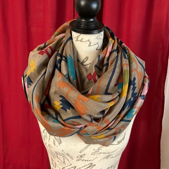 Scart infinity | Accessories | Scart Infinity Style | Poshmark